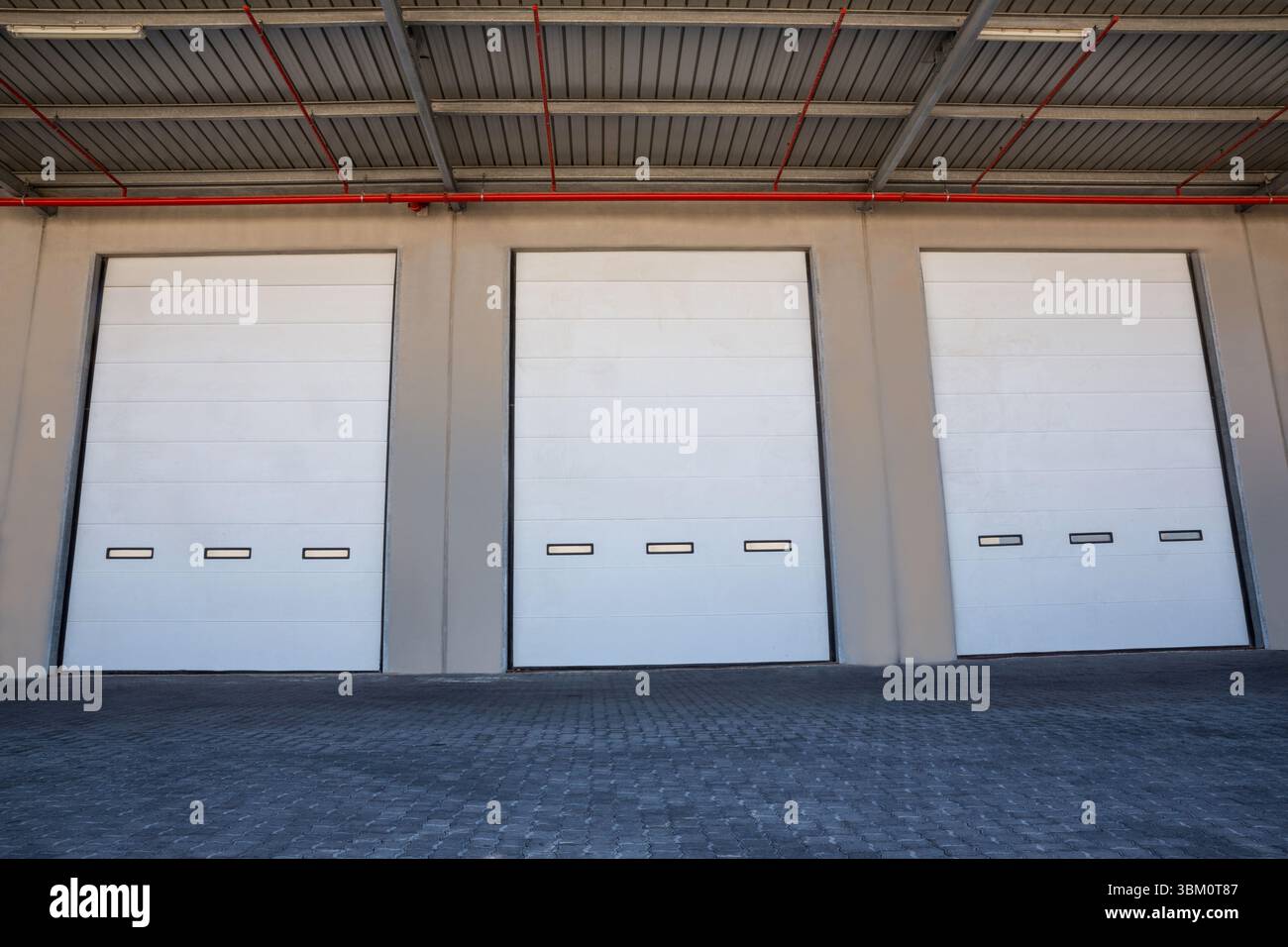 Manufacturing facility and exterior hi-res stock photography and images ...