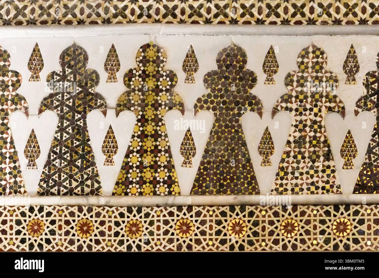 Palermo, Sicily. Mosaic tile detail Stock Photo - Alamy