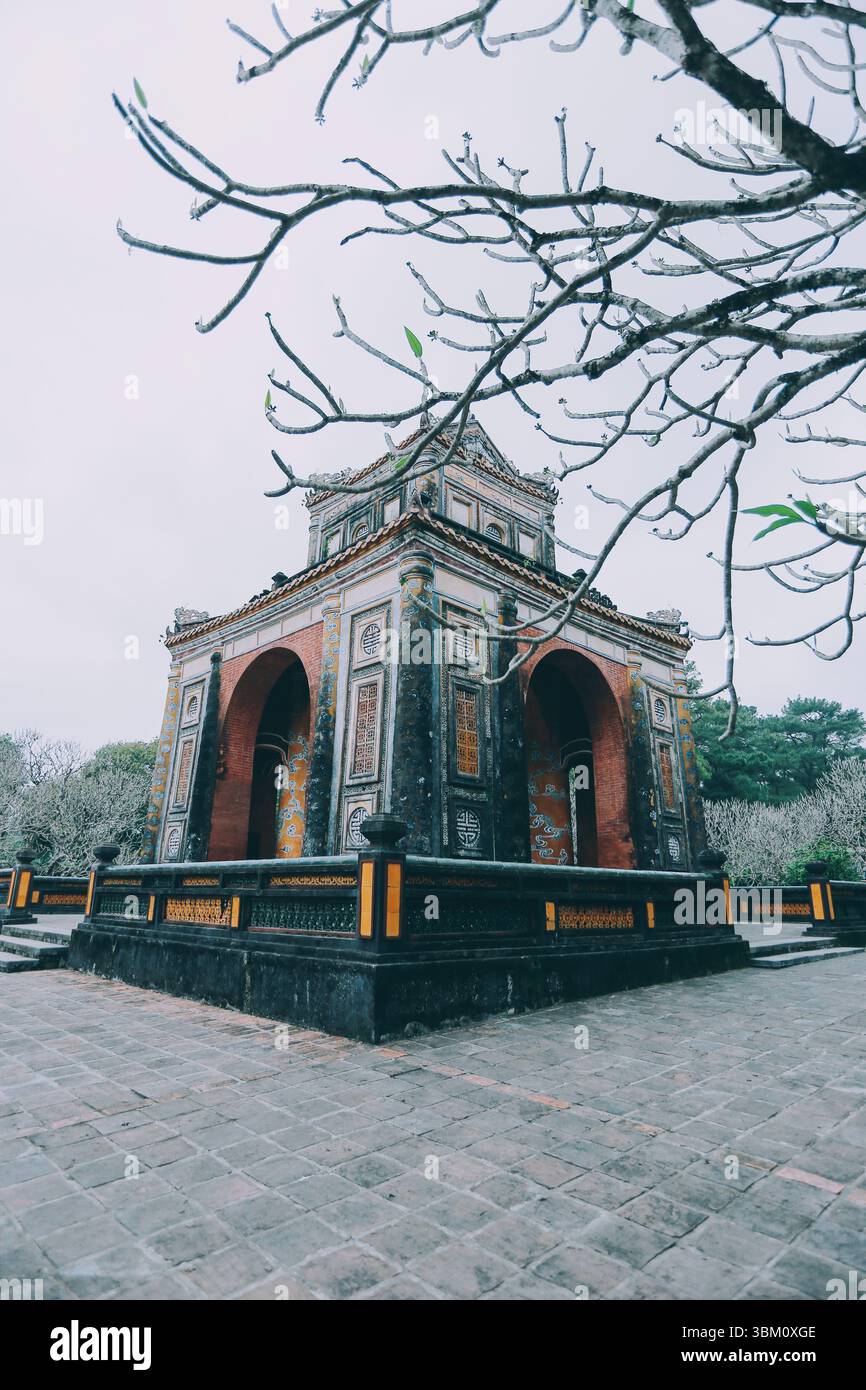Emperor Tu Duc's tomb is one of the most beautiful works of Nguyen ...