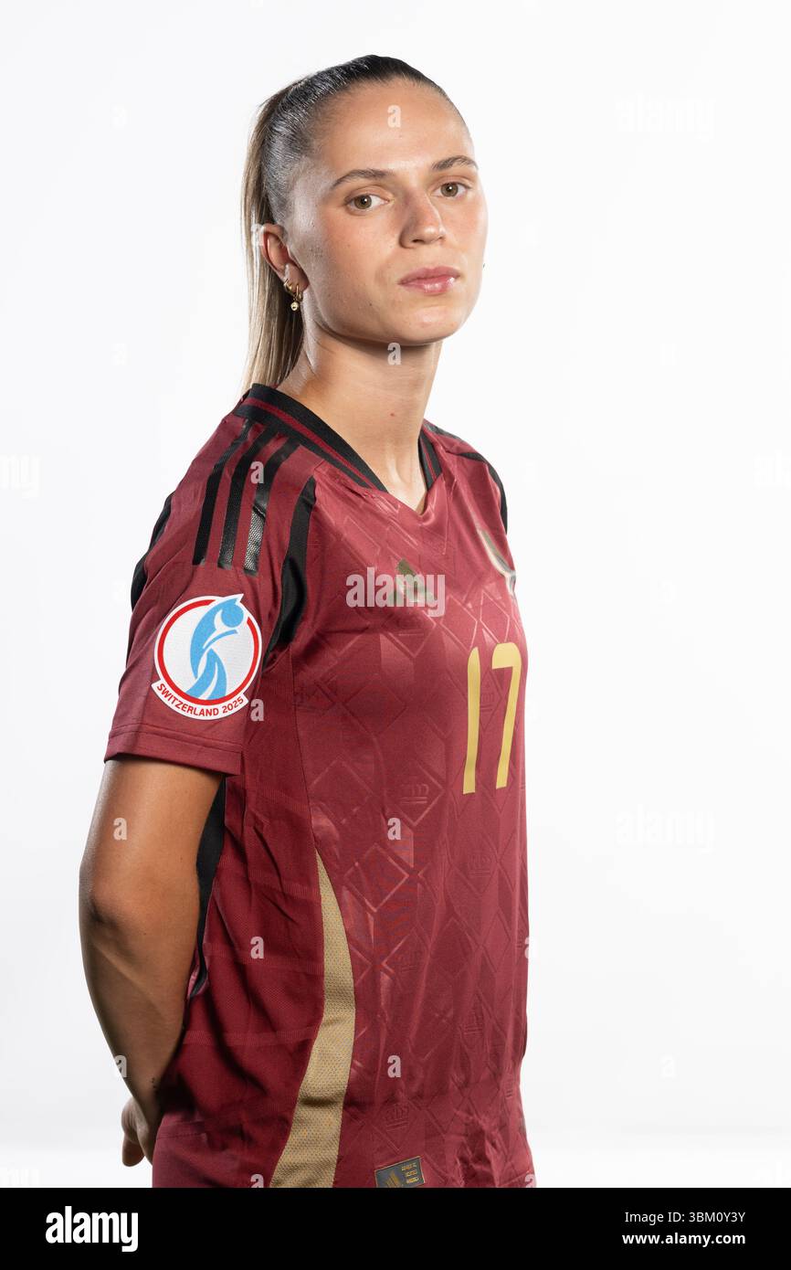 Jill Janssens (17) of Belgium pictured during a photoshoot of the ...