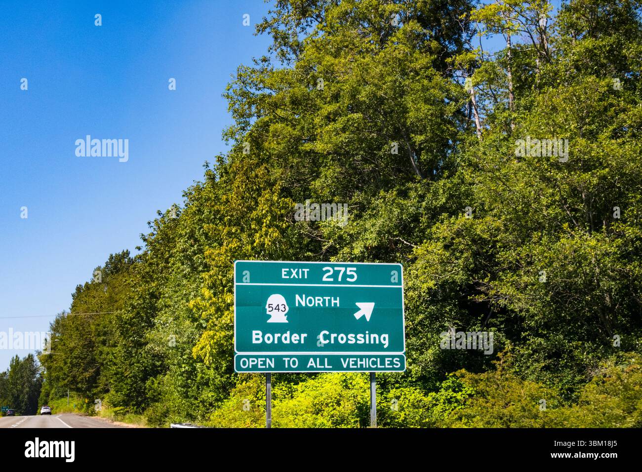 Road sign leading to US-Canada border at Blaine, Washington State, USA ...