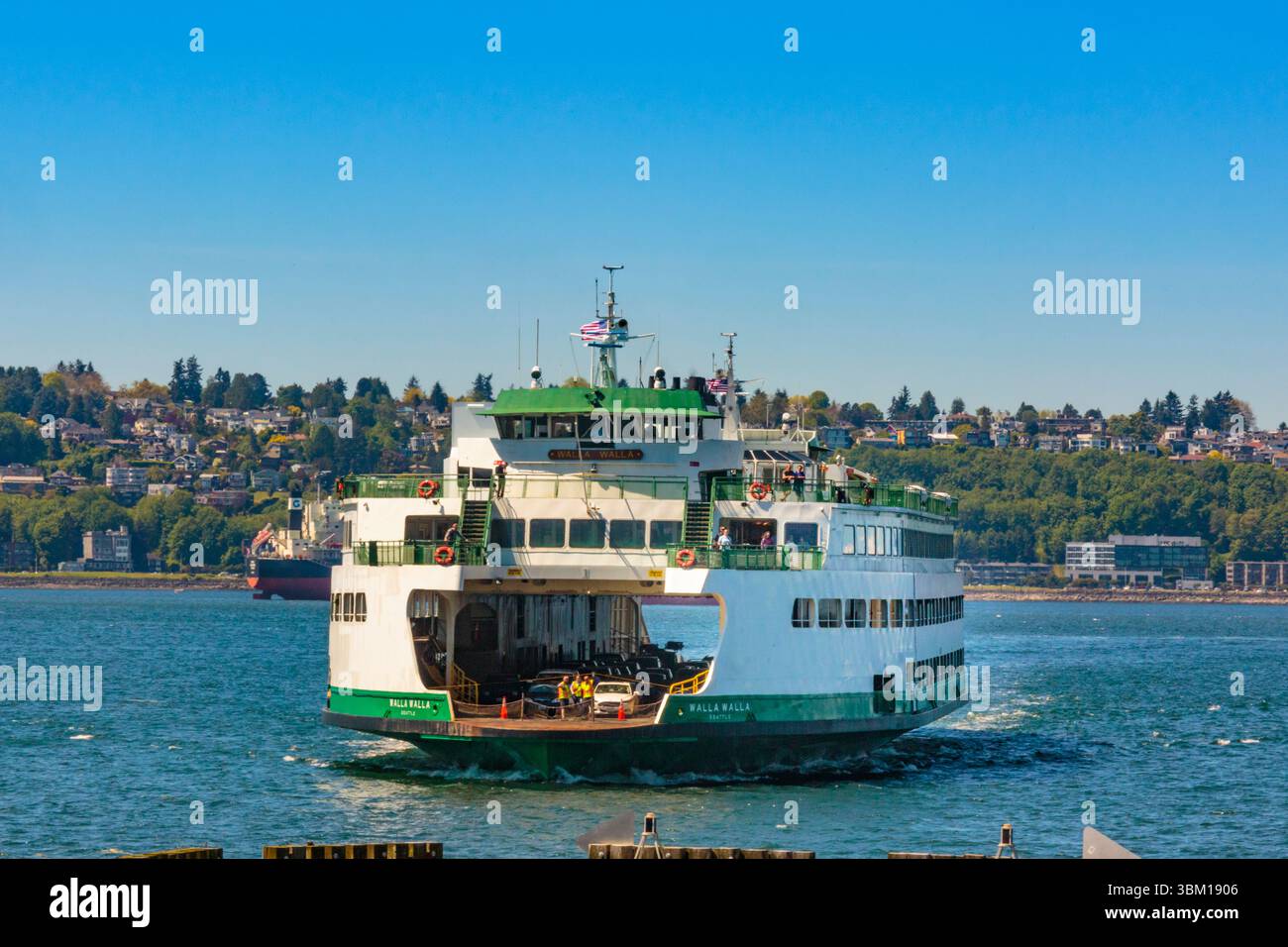 Seattle ferry arriving at Coleman Dock, Washington State, USA Stock ...