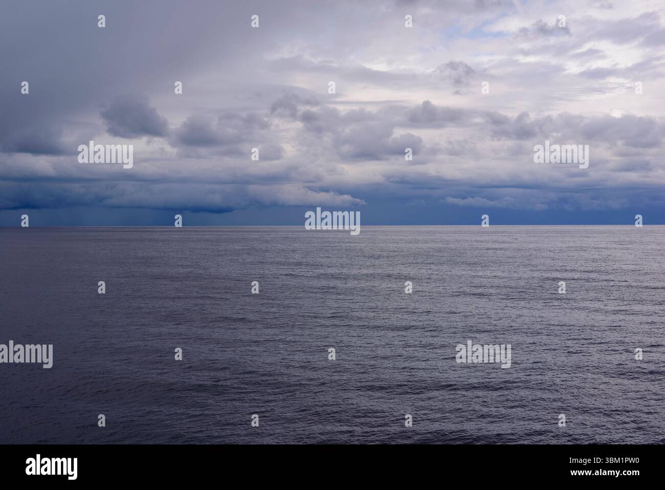 Stormy sea ocean blue hi-res stock photography and images - Alamy