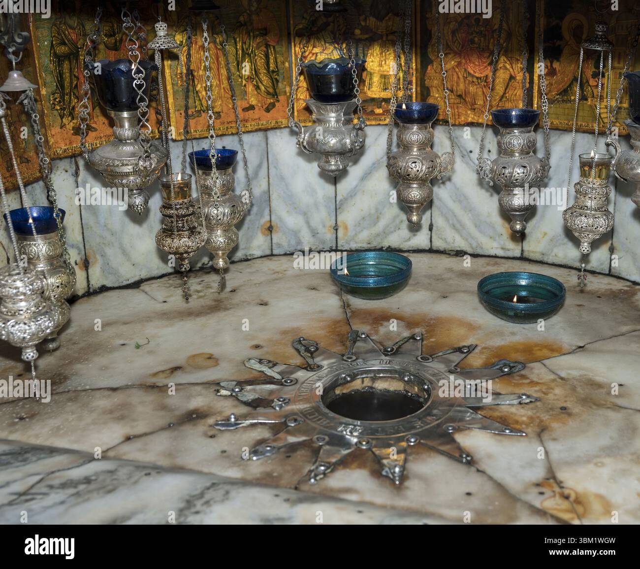 2018 Bethlehem, Basilica of the Nativity - inside, Geburtsbasilika ...