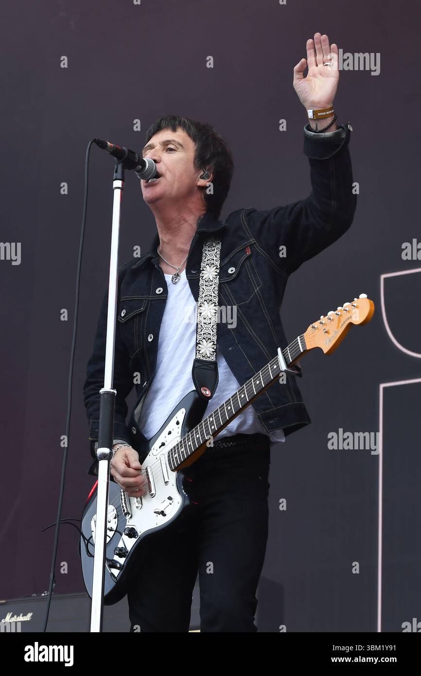 Johnny marr 2025 hi-res stock photography and images - Alamy
