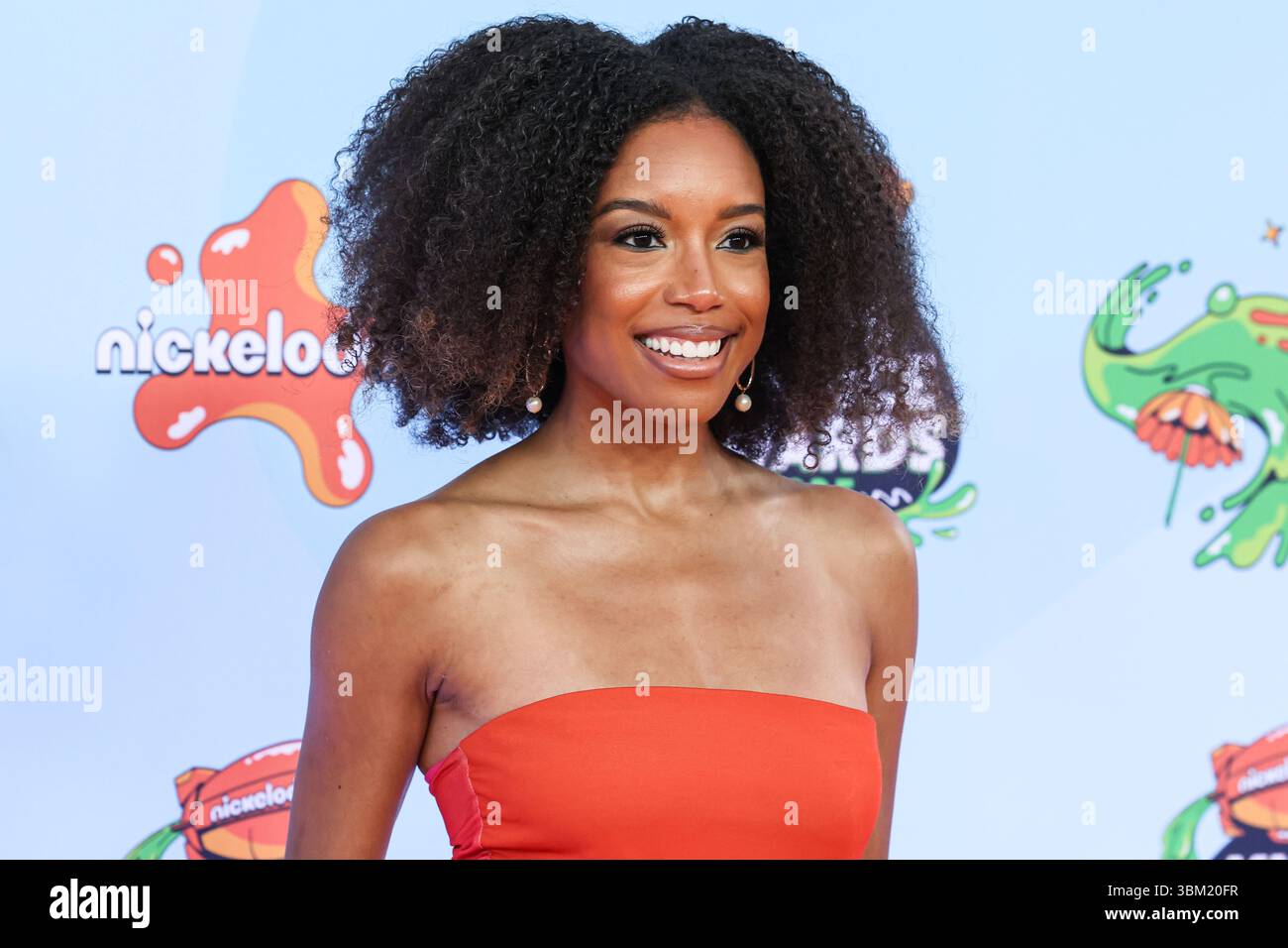SANTA MONICA, LOS ANGELES, CALIFORNIA, USA - JUNE 21: American TV Host ...