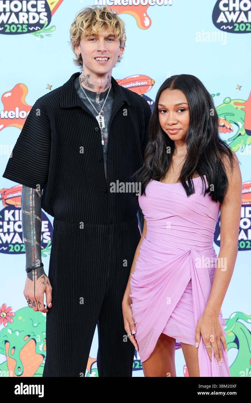 SANTA MONICA, LOS ANGELES, CALIFORNIA, USA - JUNE 21: American singer, songwriter, rapper ...