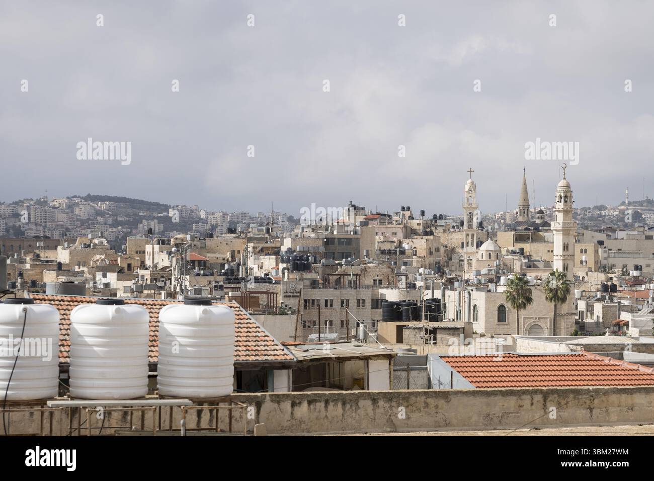 Agua tanks hi-res stock photography and images - Alamy