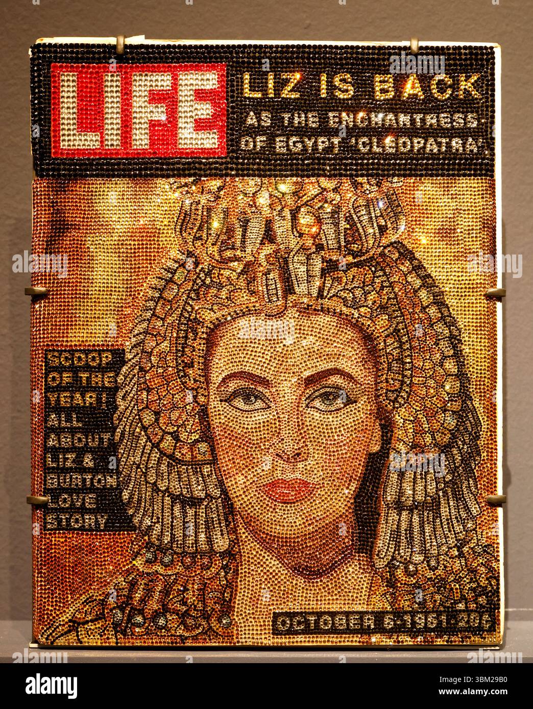 Elizabeth taylor cleopatra magazine hi-res stock photography and images - Alamy