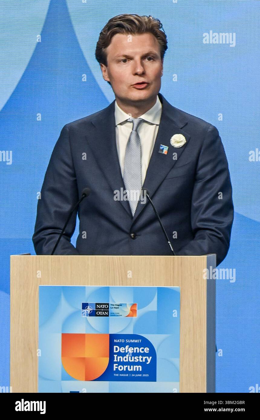 DEN HAAG - Ruben Brekelmans, the Dutch outgoing defense minister, at ...