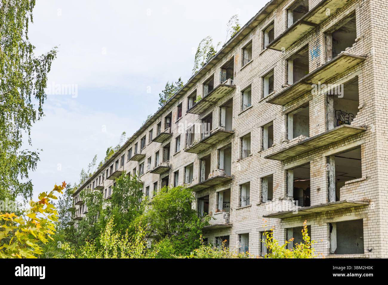 Decaying soviet heritage hi-res stock photography and images - Alamy