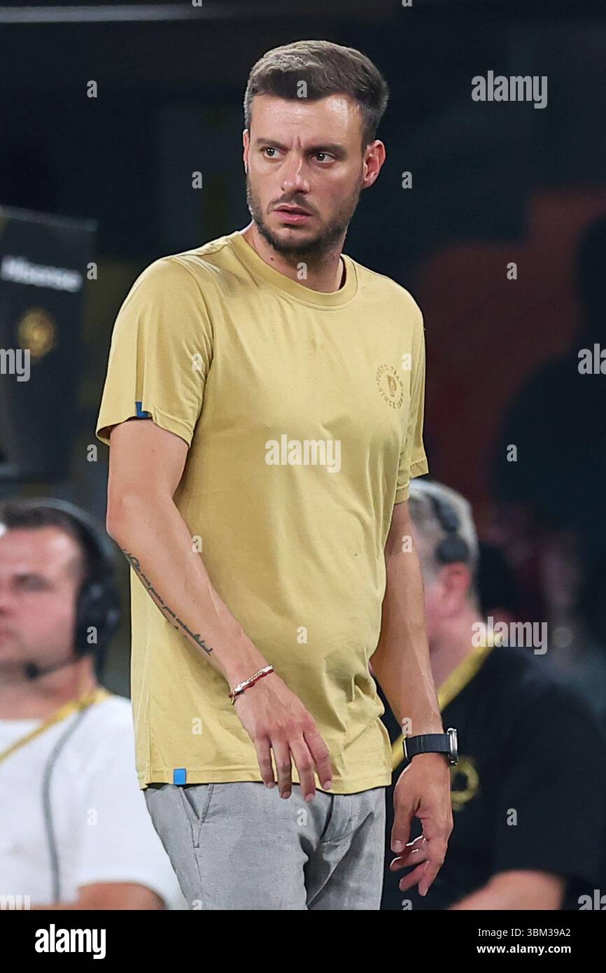 EAST RUTHERFORD, NJ - JUNE 23: Martin Anselmi head coach of FC Porto ...