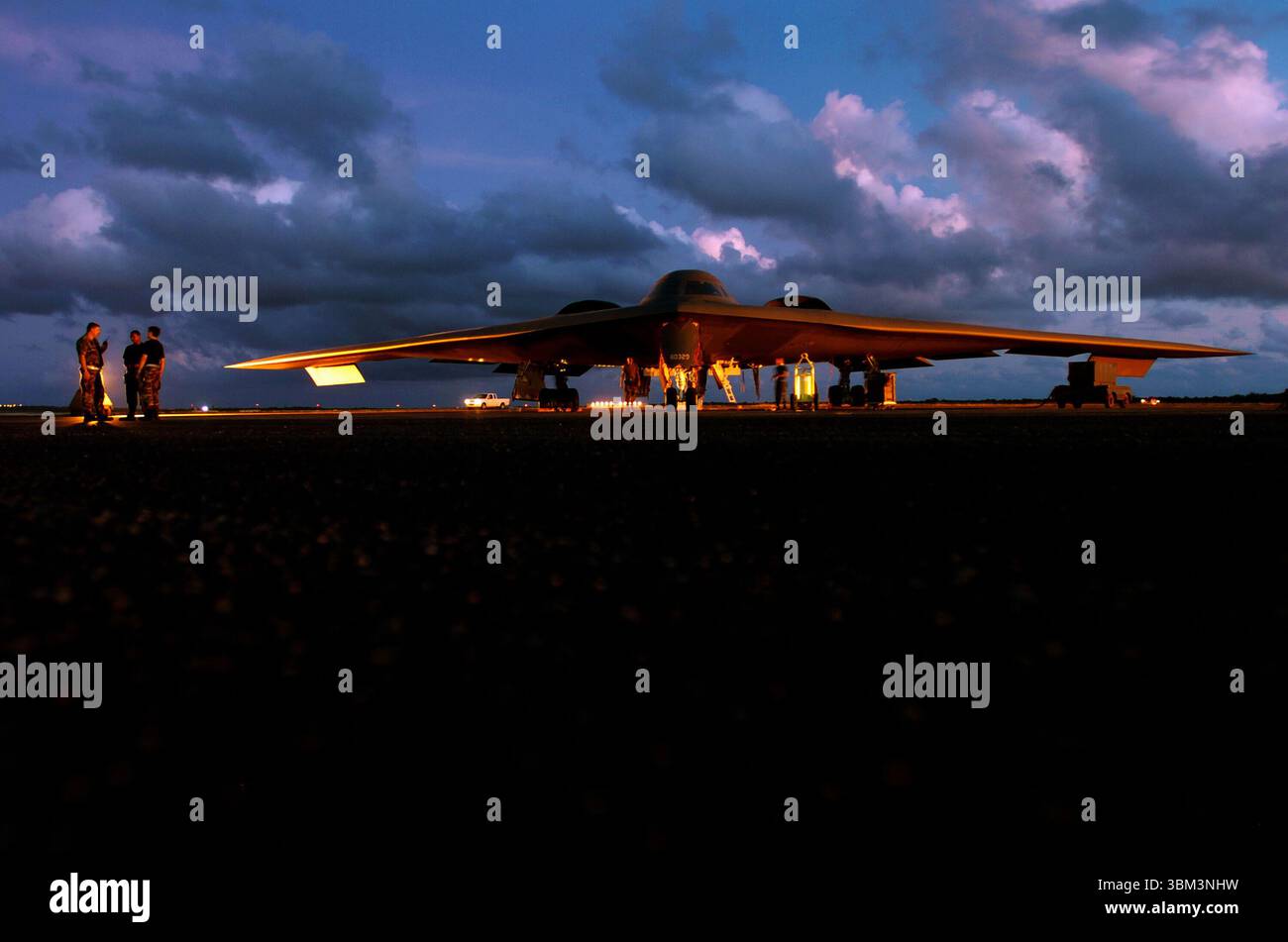Andersen Air Force Base, Guam. 13th Apr, 2005. Aircraft mechanics ...