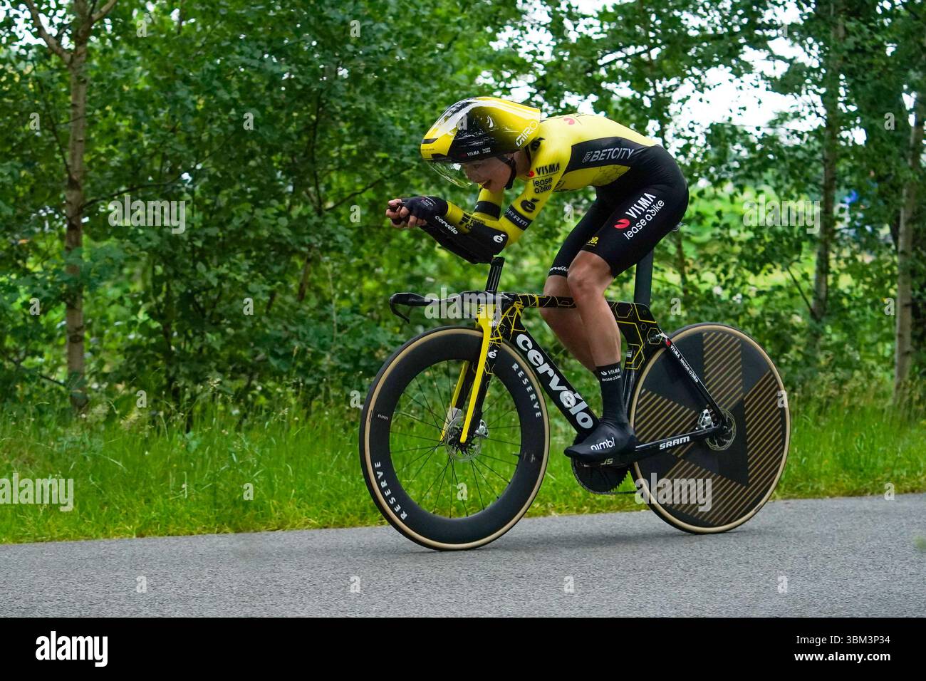 SURHUISTERVEEN NETHERLANDS JUNE 24 Lieke NOOIJEN Of TEAM VISMA