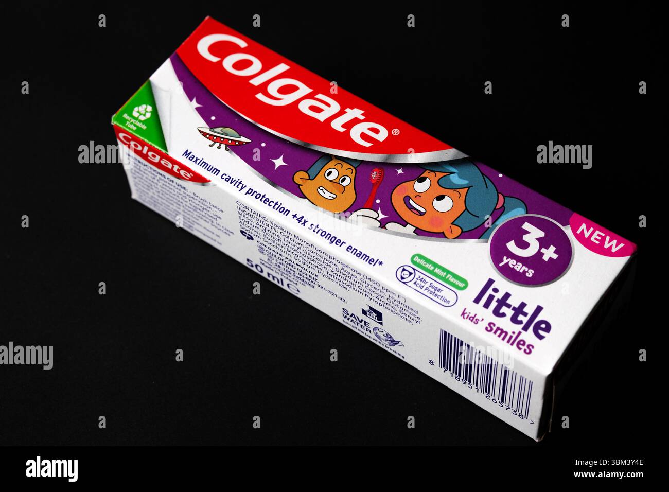 London UK, June 24 2025, Carton Of Colgate Little Kids Toothpaste Stock ...