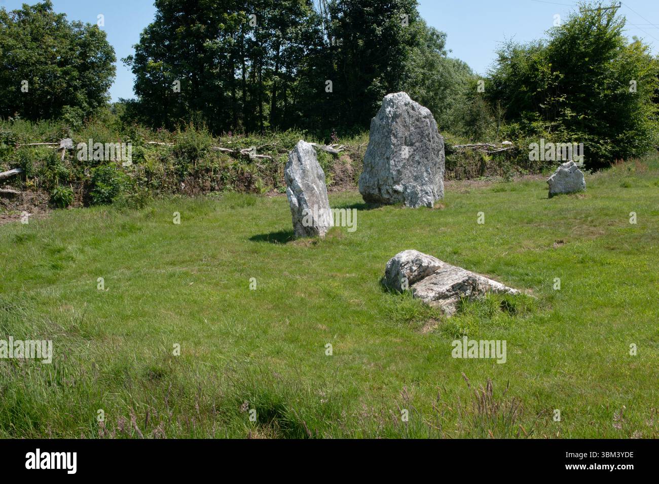 Small stone circle hi-res stock photography and images - Alamy