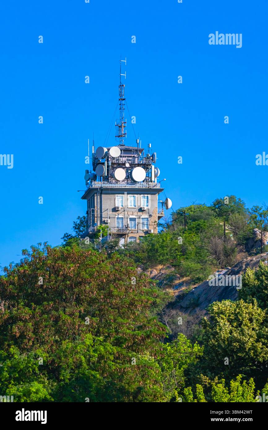 Tall telecommunication tower stands hi-res stock photography and images ...