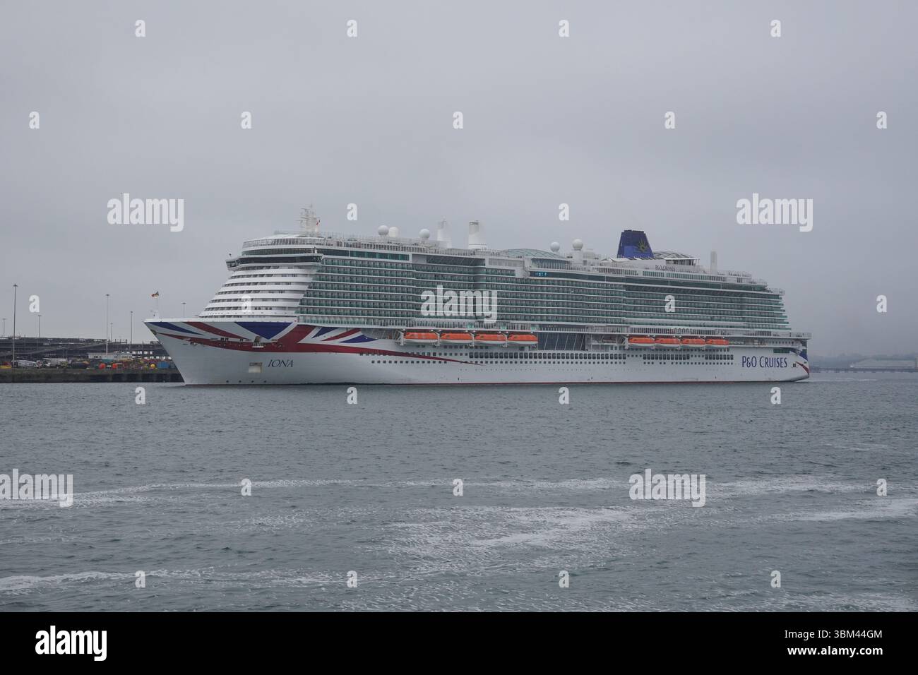 P&O Cruises passenger ship Iona entering the port of Southampton UK 14 ...