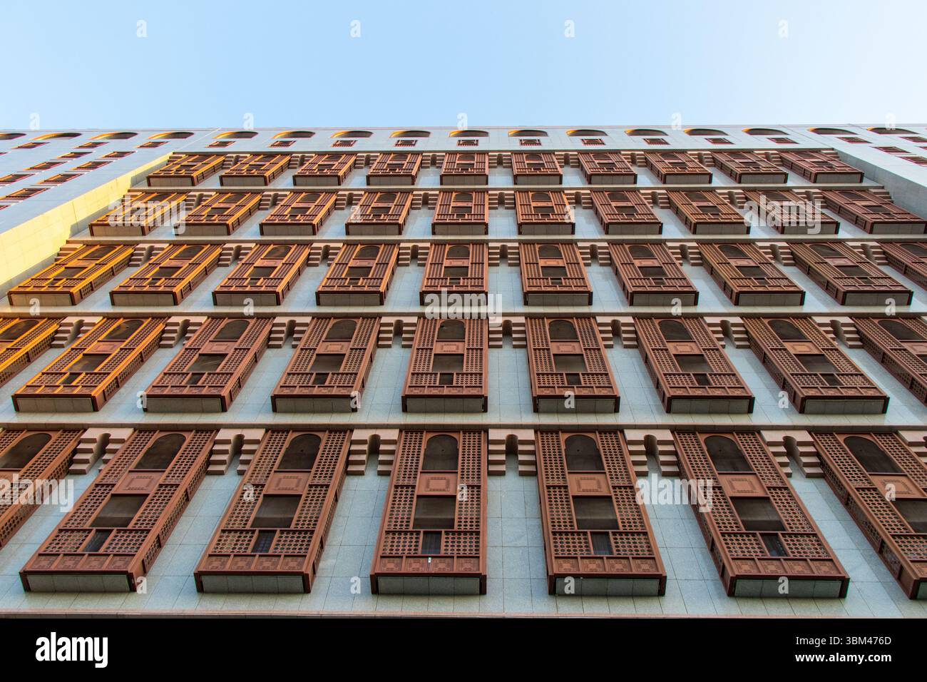 Medina - Saudi Arabia. Hotels near Masjid Nabawi blend modern and ...