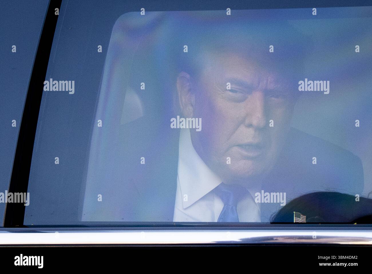 DEN HAAG - U.S. President Donald Trump arrives at Huis Ten Bosch Palace ...