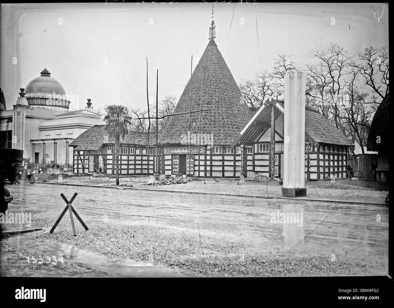 Le pavillon de la Nouvelle-Calédonie la veille de l'ouverture de l ...