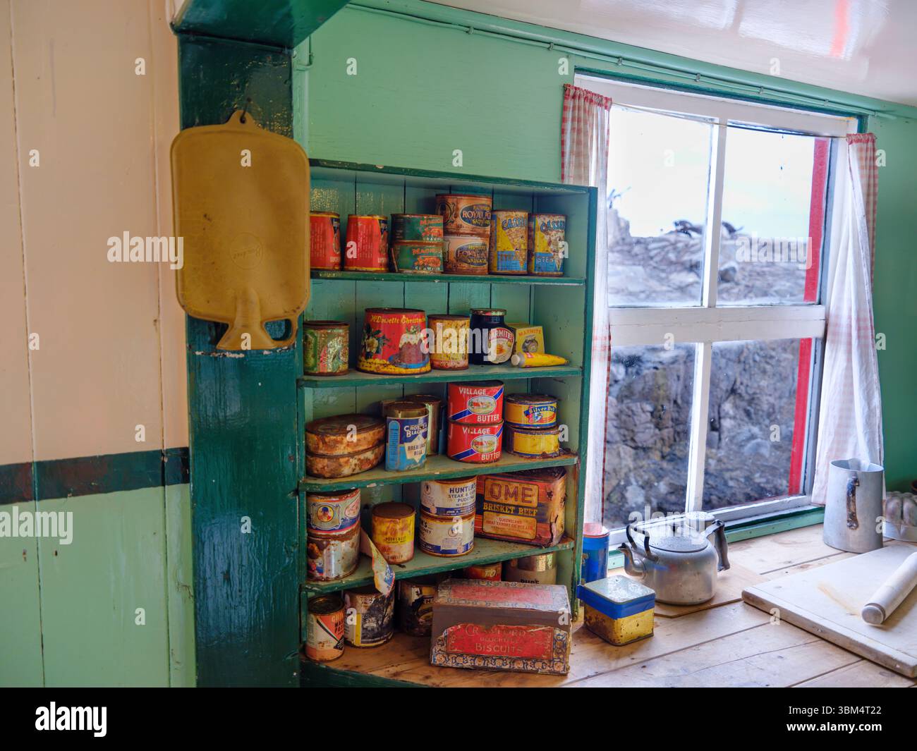 Base and Museum Port Lockroy, formerly called Station A, on Wiencke ...