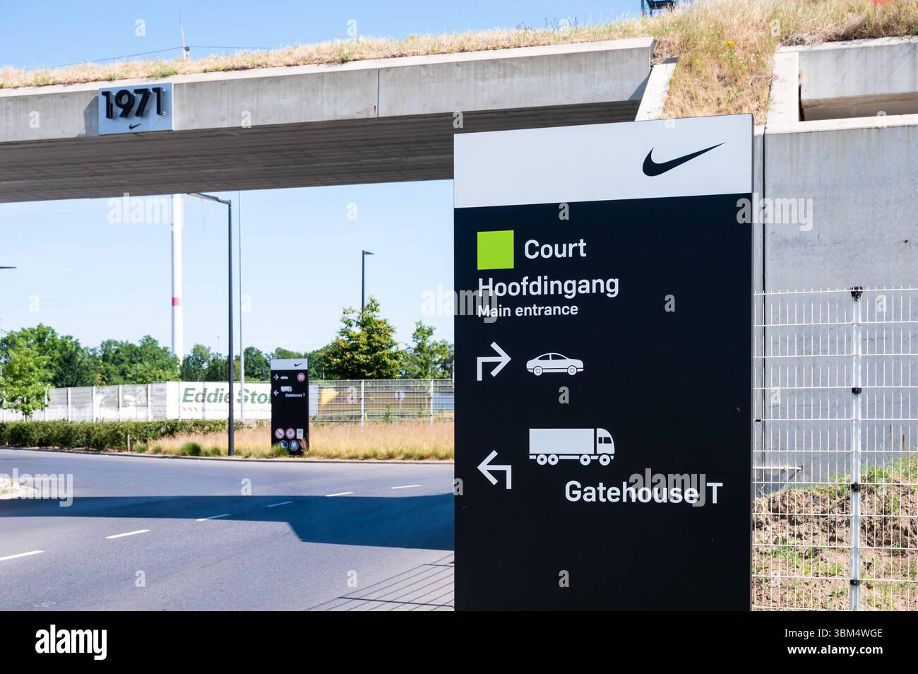 Nike logistics center facility in Laakdal, Antwerp Province, Belgium 20 ...