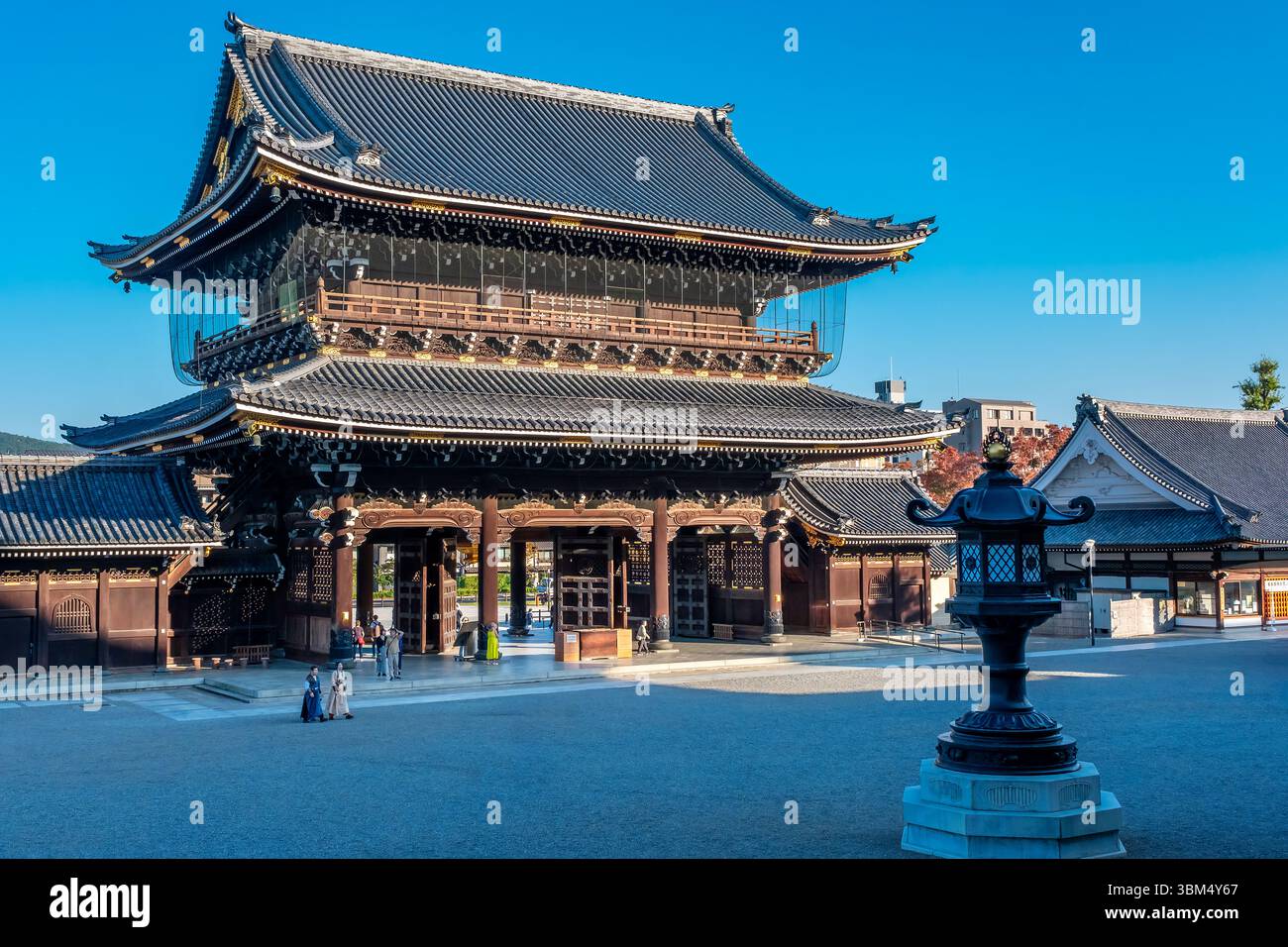 Entrance gate, Nishi Honganji Temple, Kyoto, Japan. (Editorial Use Only ...