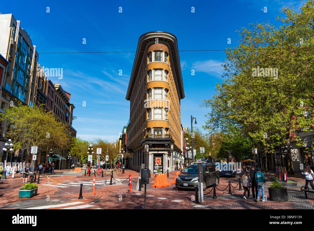 Maple Tree Square at Gastown in Vancouver, Canada Stock Photo - Alamy