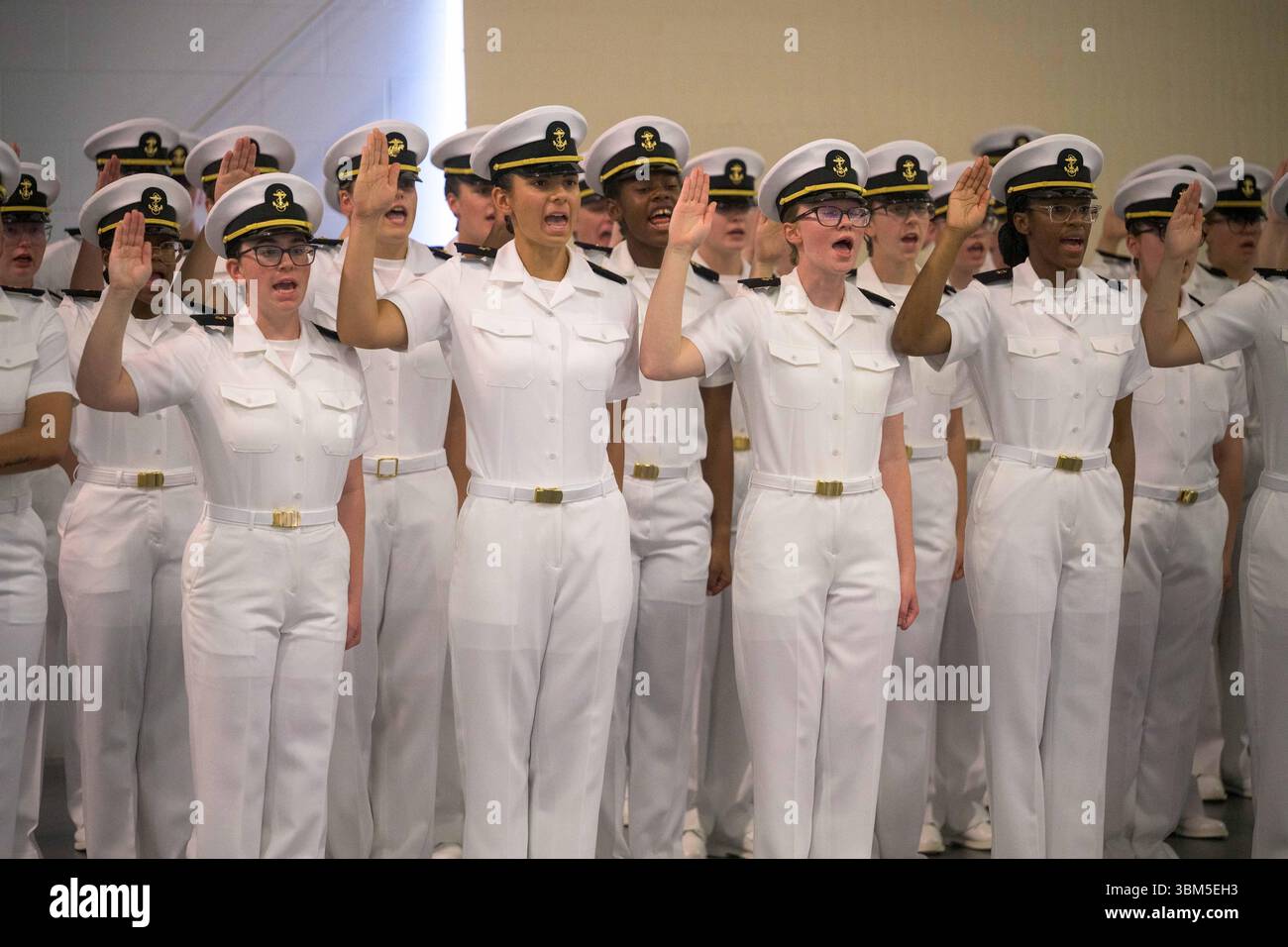 Usa. 23rd June, 2025. Midshipman candidates from New Student ...