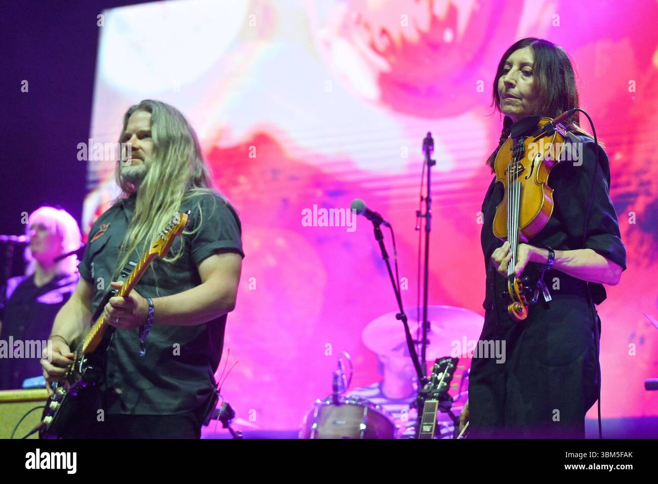 Croatia, Zagreb, 240625. Performance of the american singer Kim Deal on ...