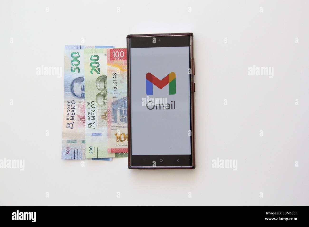 Google gmail login screen hi-res stock photography and images - Alamy