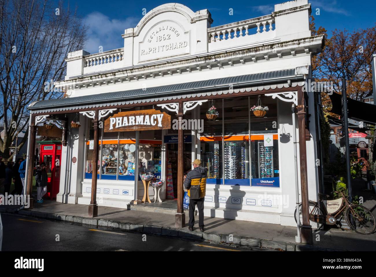 Shops in Buckingham Street, Arrowtown, Central Otago, South Island, New ...