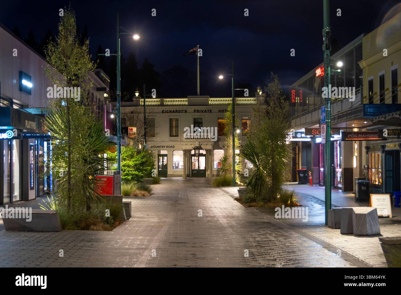 Bars and restaurants at night, Queenstown, Central Otago, South Island ...