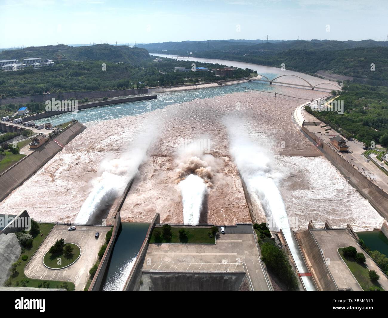 **CHINESE MAINLAND, HONG KONG, MACAU AND TAIWAN OUT** Water gushes out ...