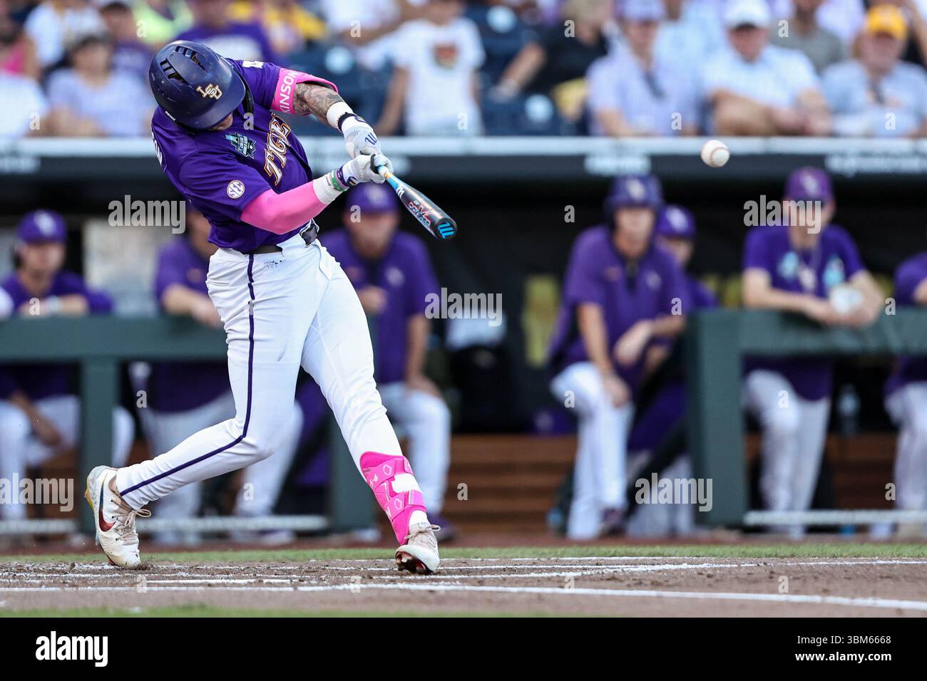 Omaha, NE, USA. 21st June, 2025. LSU's Daniel Dickinson (14) tries for ...