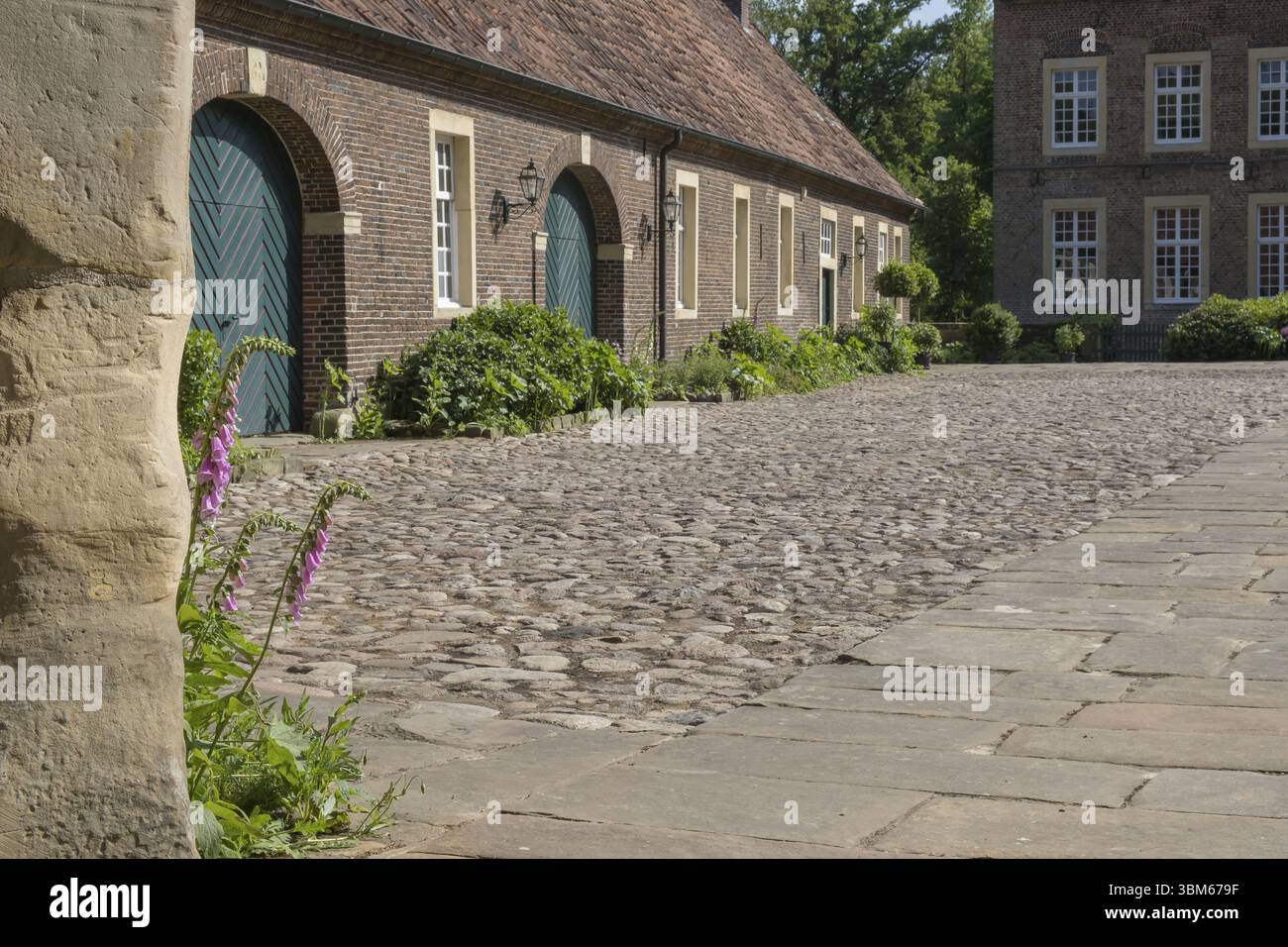 Moated castle Haus Welbergen, Ochtrup, Welbergen, Muensterland, North ...