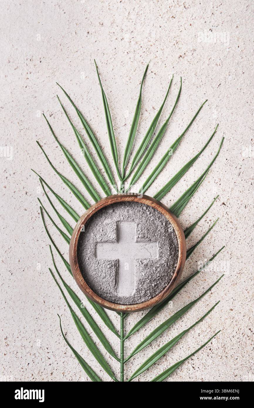 Catholic cross palm leaf hi-res stock photography and images - Alamy