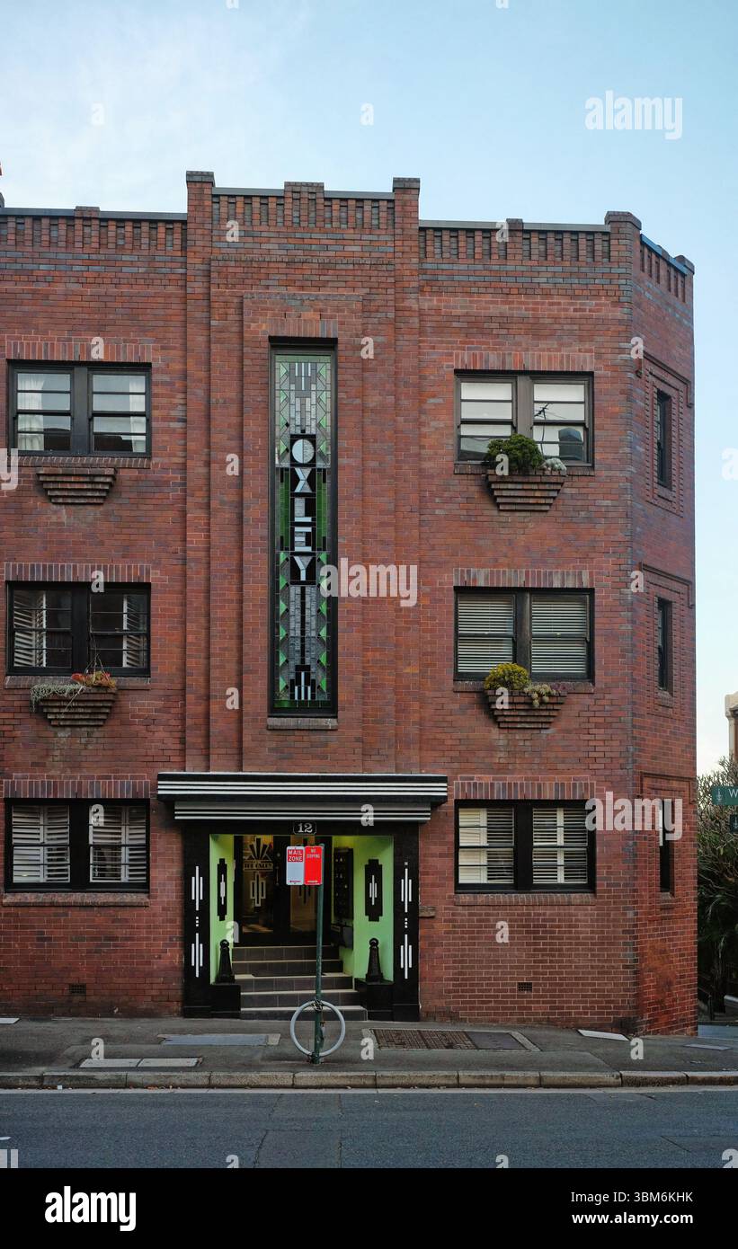 Brick Art Deco Apartment building, Sydney, Australia Stock Photo - Alamy