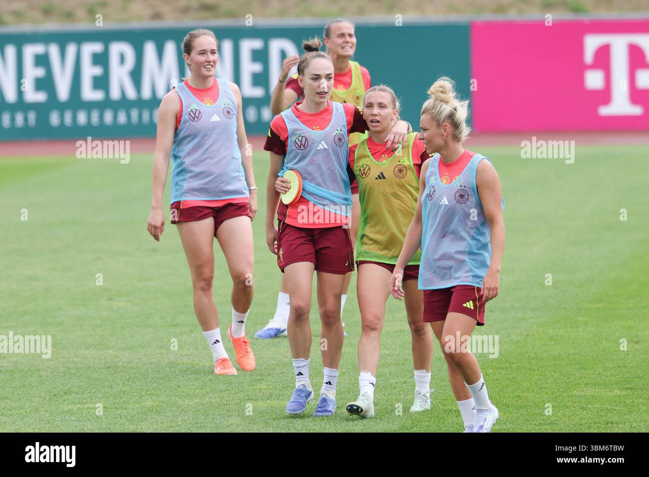 Elisa lohmann hi-res stock photography and images - Alamy