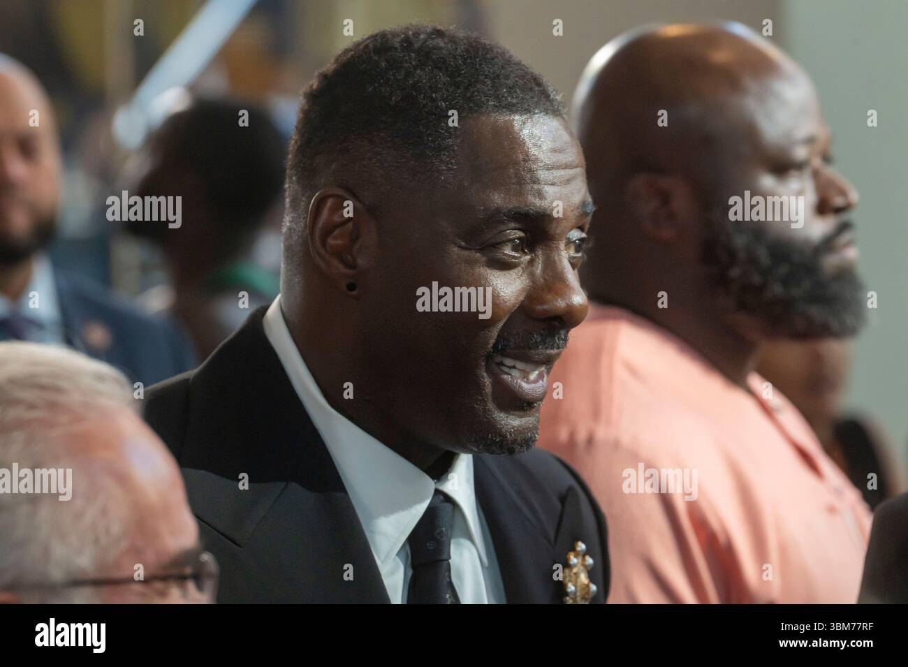 Idris Elba attends Amazon's "Heads Of State" World Premiere at Alice ...