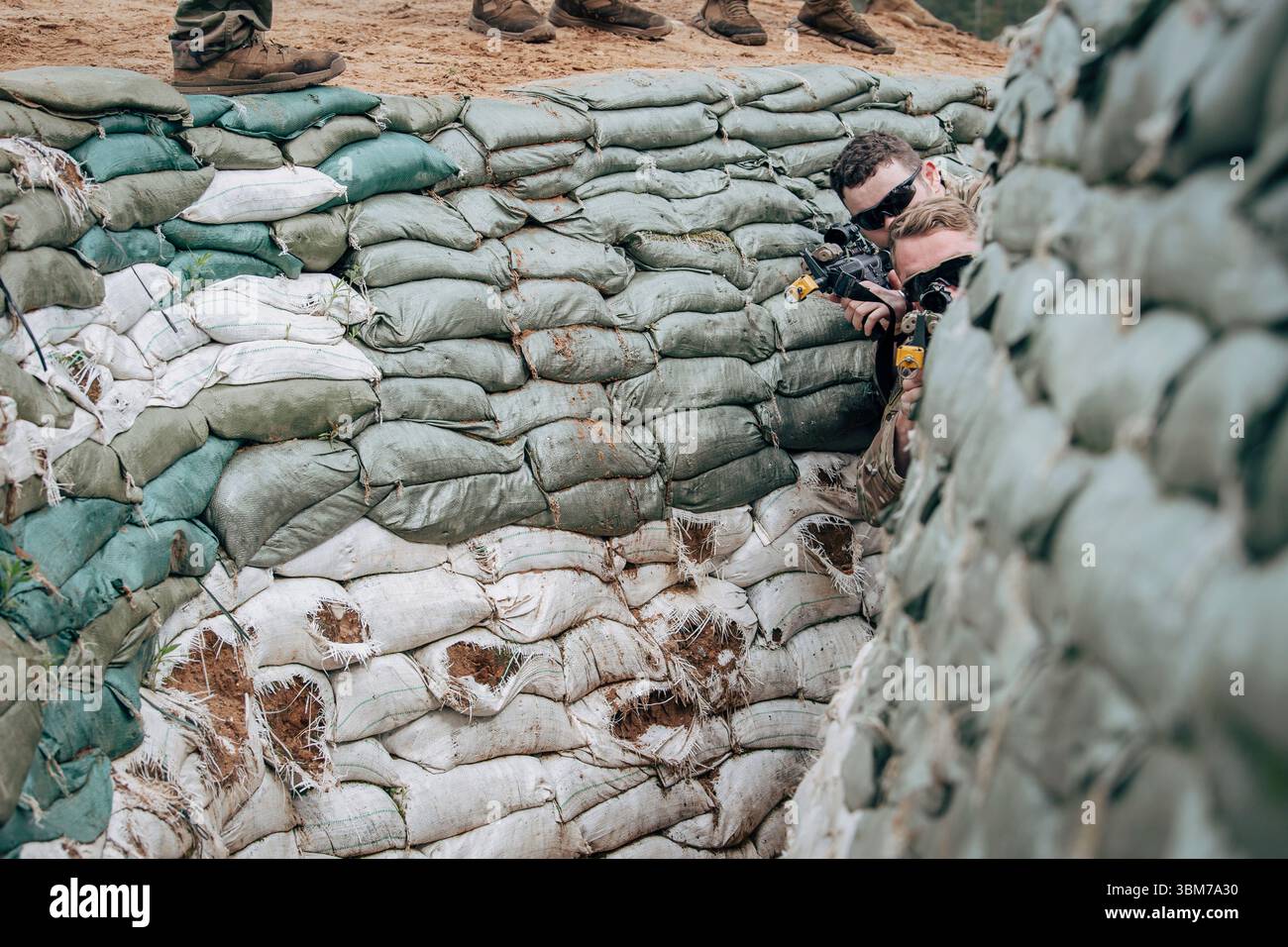 U.S. Soldiers assigned to Alpha and Bravo Companies, 1st Battalion ...