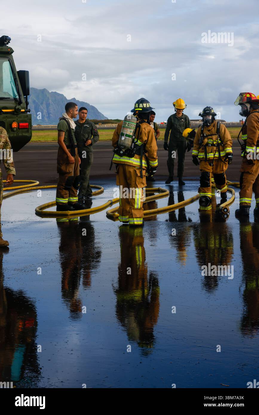 U.S. Marines with Aircraft Rescue and Firefighting (ARFF), Marine Wing ...