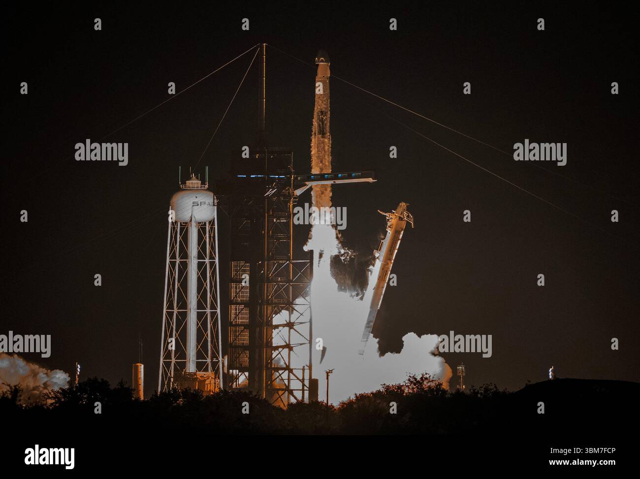 SpaceX Falcon 9 rocket and Dragon Spacecraft with Axiom 4 crew aboard ...