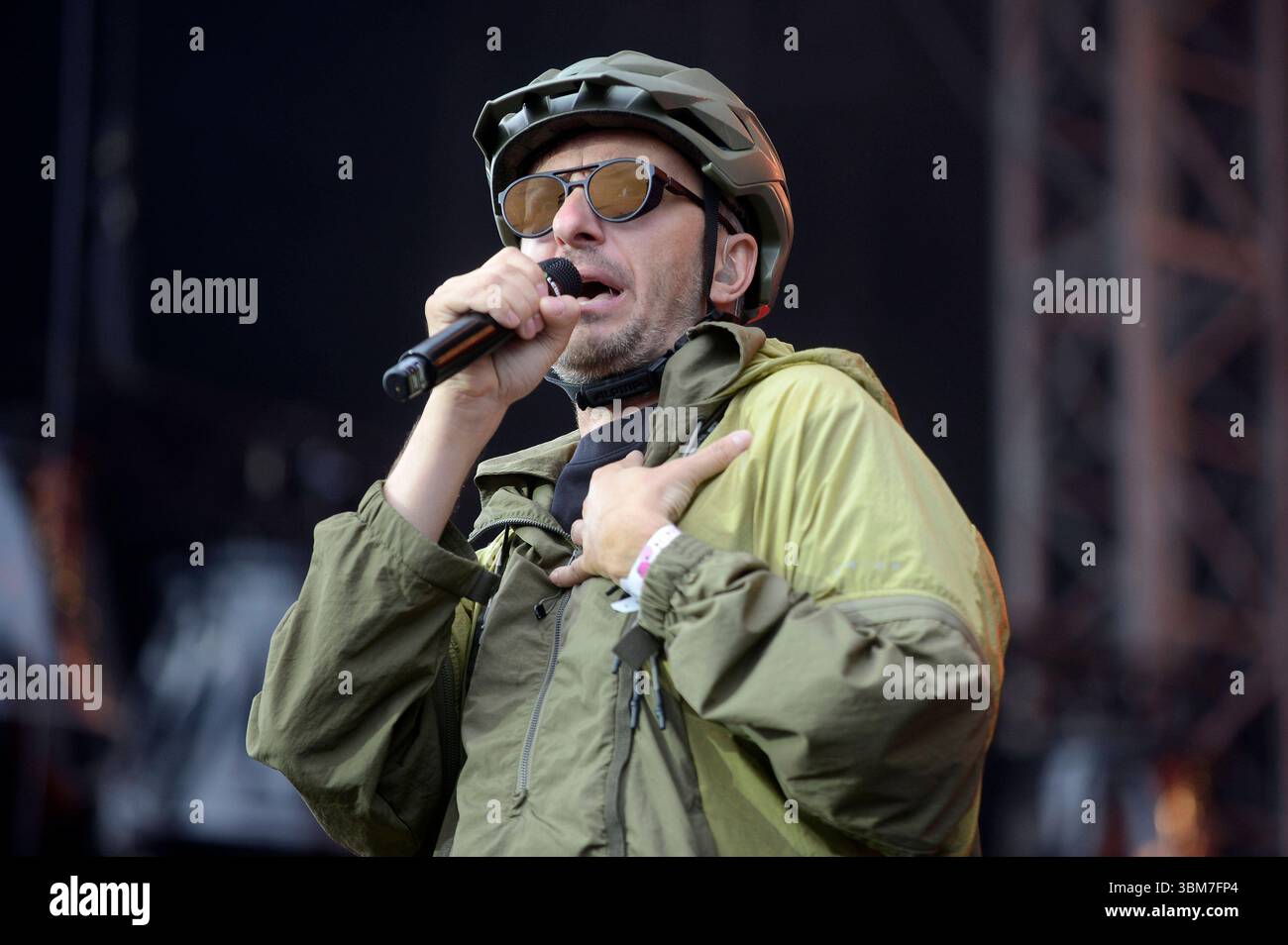 Jan Böhmermann live auf dem 27. Hurricane Festival 2025 am Eichenring. Scheeßel, 22.06.2025 ...