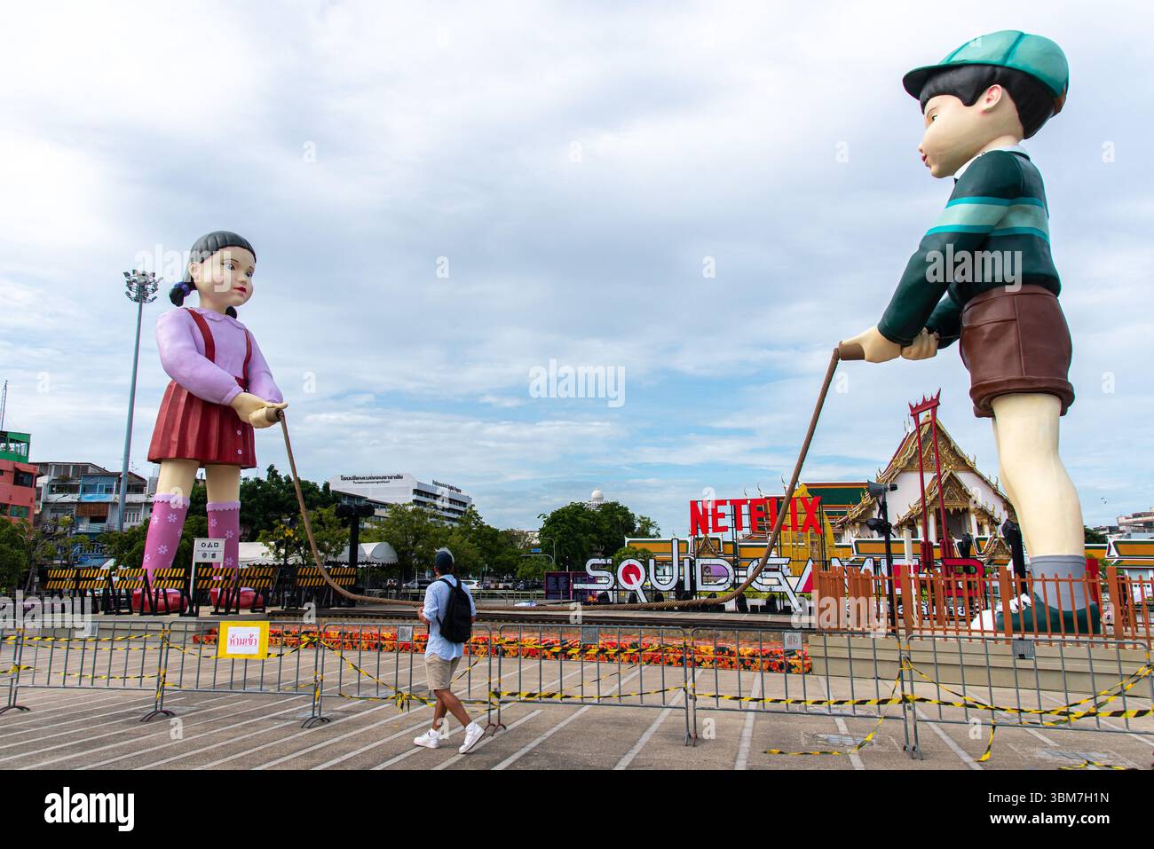 A 12 meter-tall statue of Young-hee (L), the iconic doll and a 12 meter ...