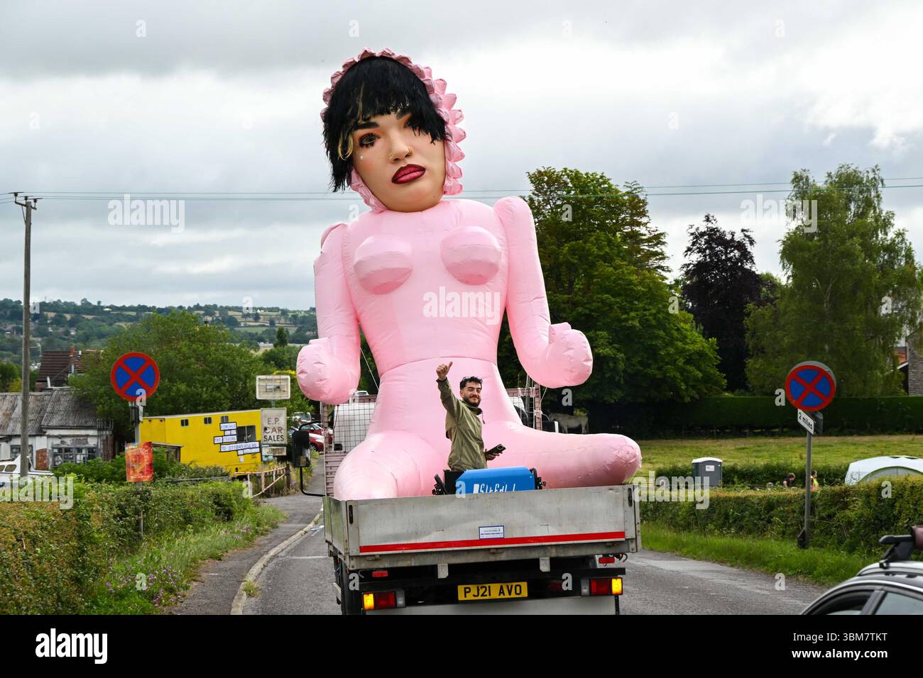 West Pennard, Somerset, UK. 25th June 2025. UK Weather: A giant ...