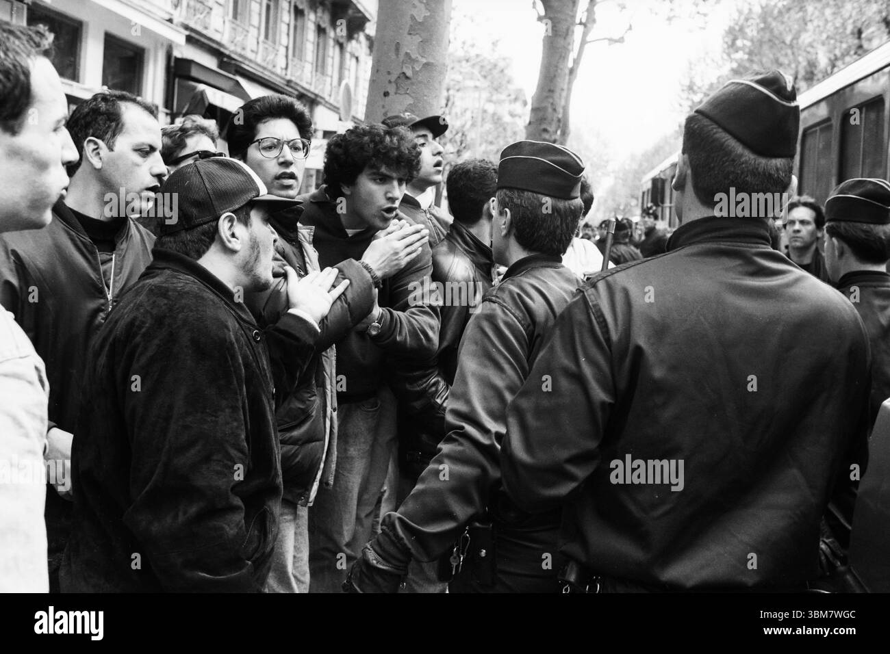 French riot police in Black and White Stock Photos & Images - Alamy