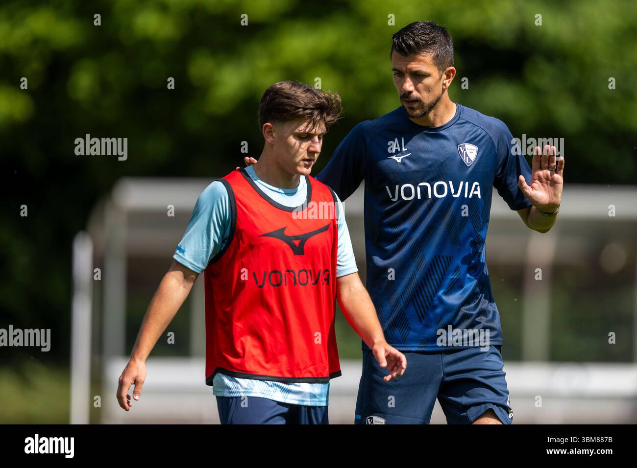 Bochum, Germany. 25th June, 2025. Soccer: Bundesliga 2; VfL Bochum ...