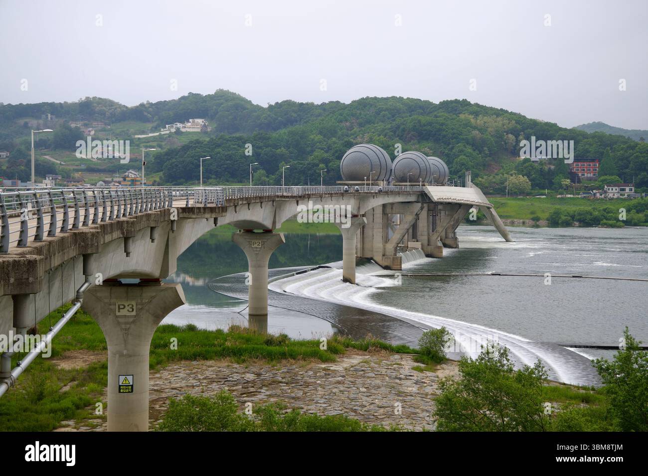 Yeoju City, South Korea - May 19th, 2025: Water flows in smooth arcs ...